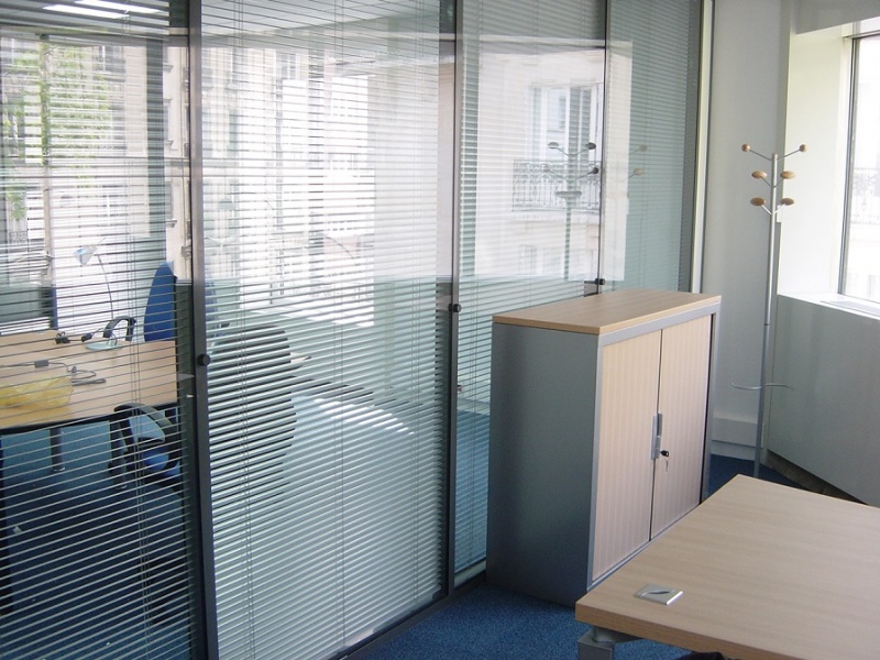 Achat et installation de stores vénitiens pour vos bureaux